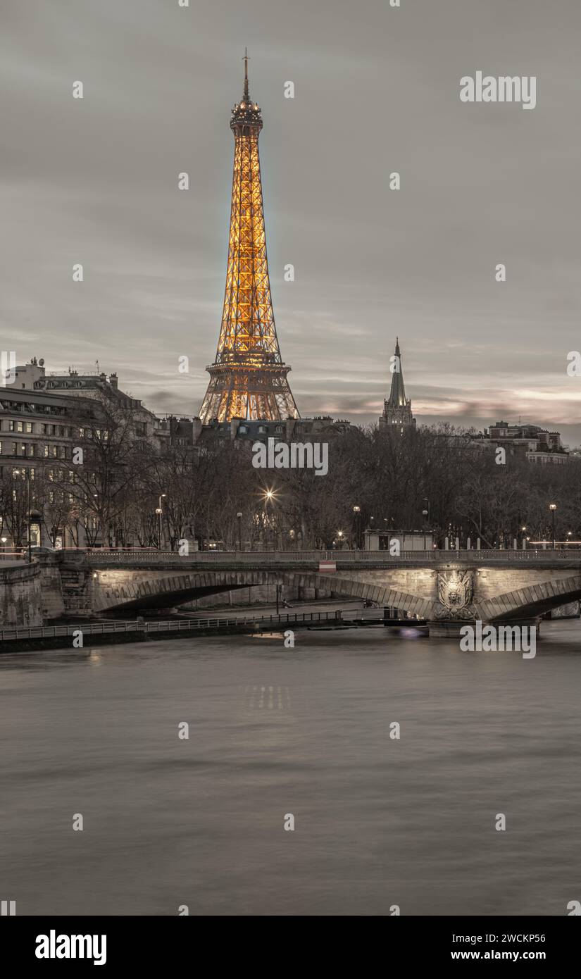 France, Paris - Jan 4, 2024 - Nice scenery of Eiffel Tower and Seine ...