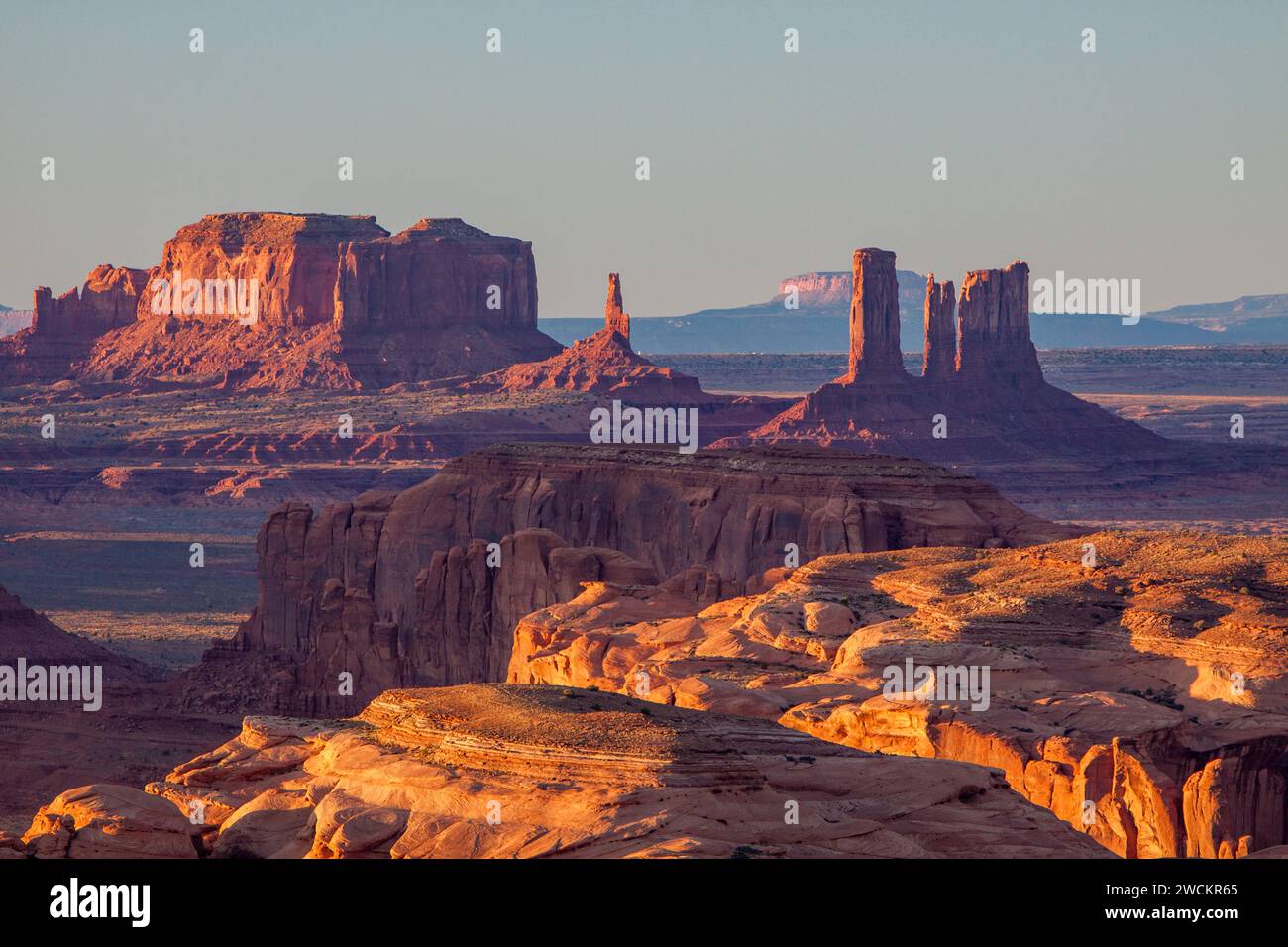 Telephoto view of the Utah monuments in Monument Valley from Hunt's ...
