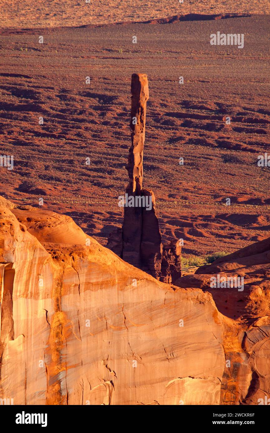 Telephoto view of the Totem Pole in Monument Valley from Hunt's Mesa in ...