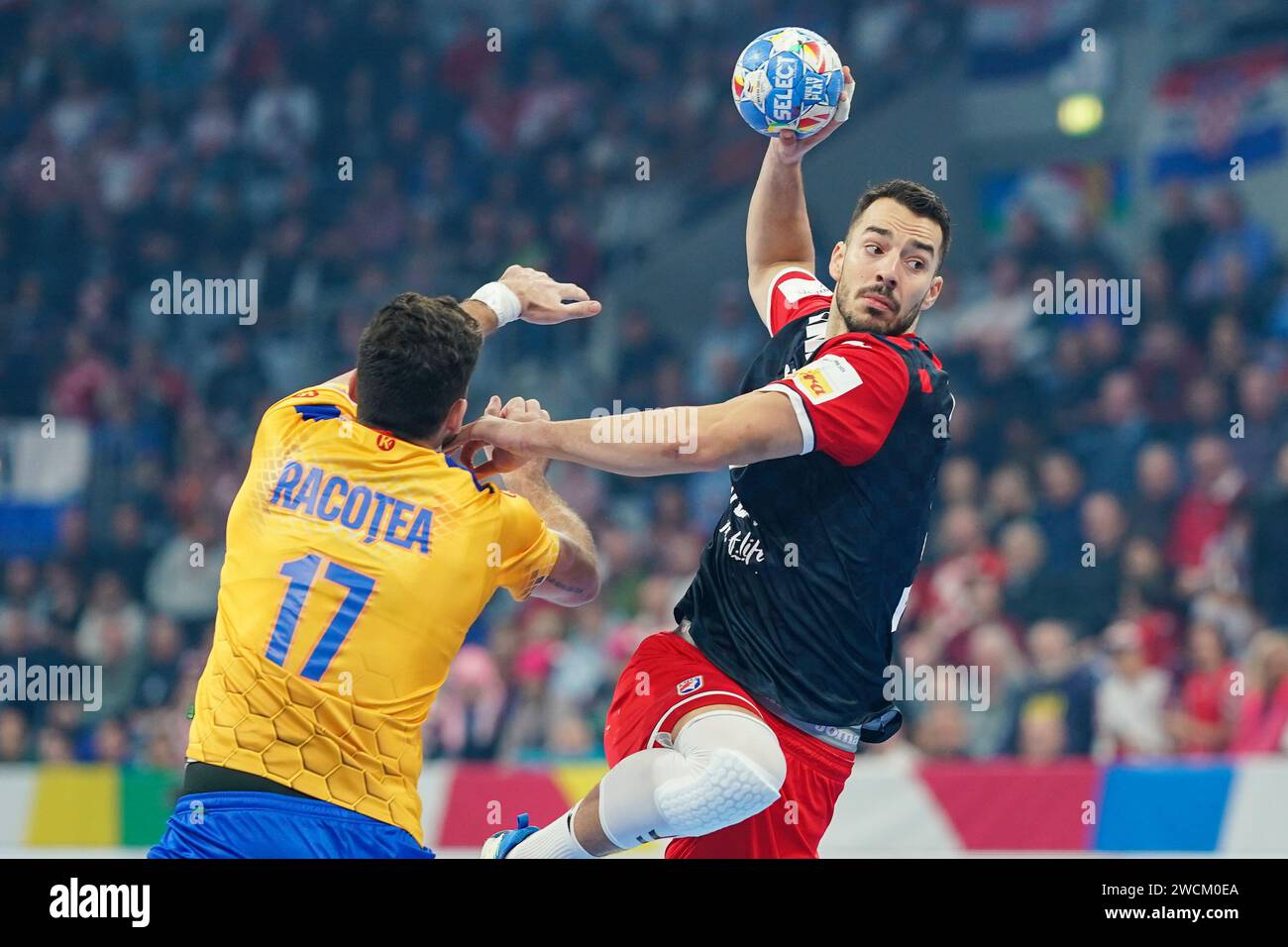Mannheim, Germany. 16th Jan, 2024. Handball: European Championship, Croatia - Romania ...