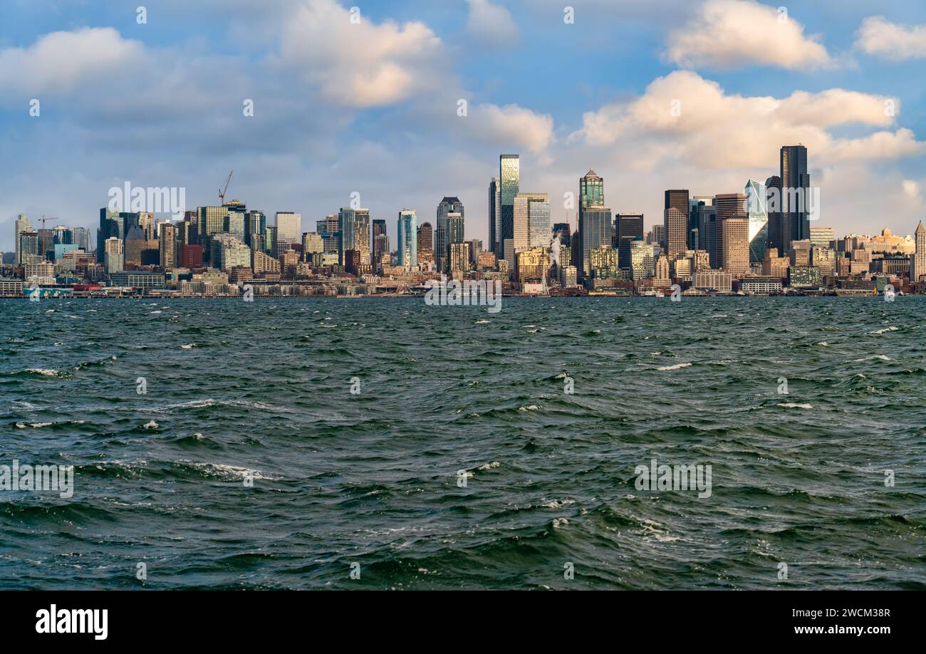 A view of the Seattle skyline on a windy day Stock Photo - Alamy