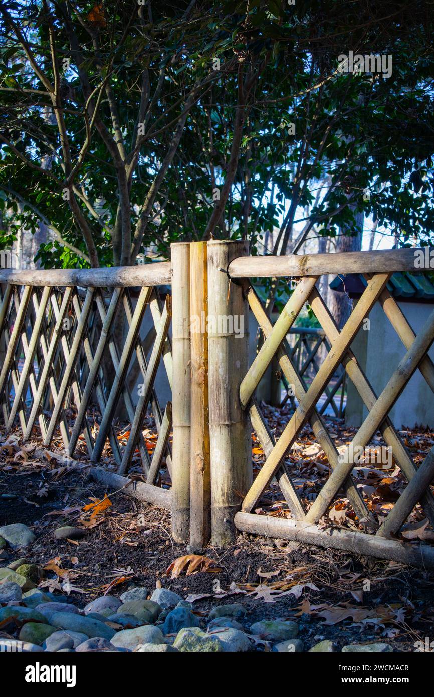 Japanese cross pattern hi-res stock photography and images - Alamy