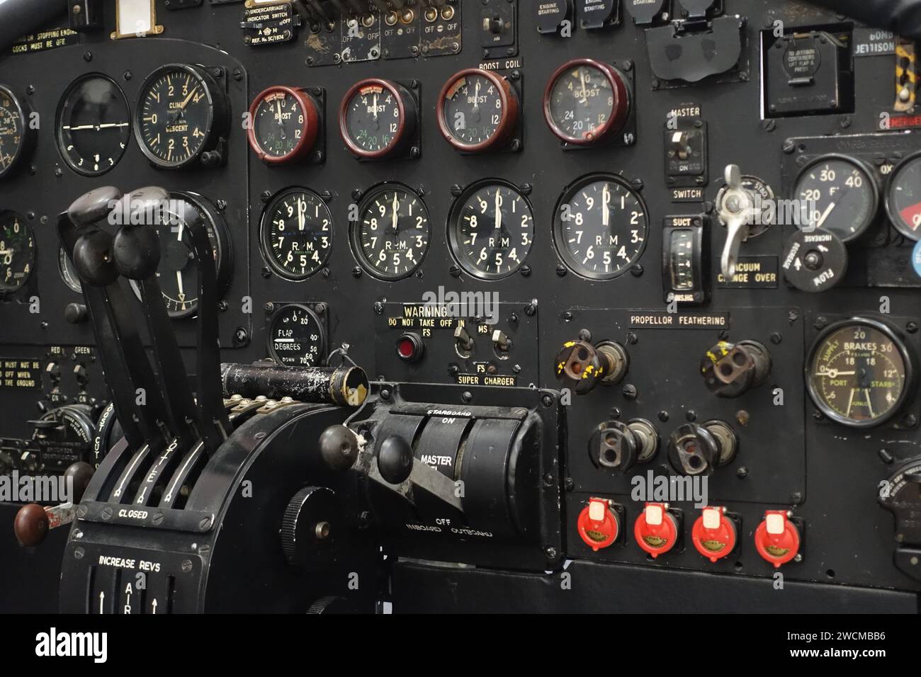 Cockpit dashboard of a Lancaster Bomber aircraft Stock Photo - Alamy