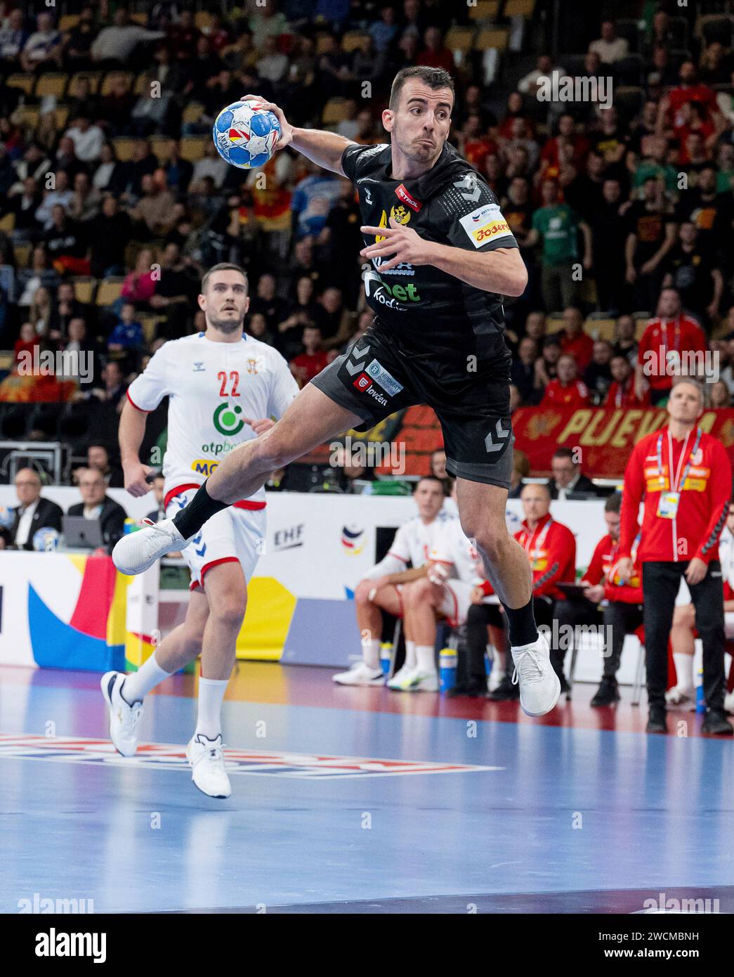 Muenchen, Deutschland. 16th Jan, 2024. Milos Vujovic (Montenegro, #6 ...