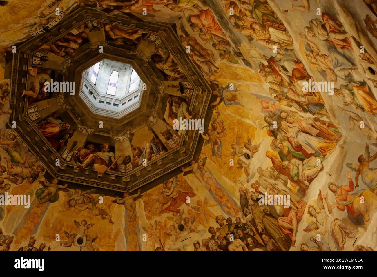 Interior details of the cupola of the Florence Dome Stock Photo - Alamy