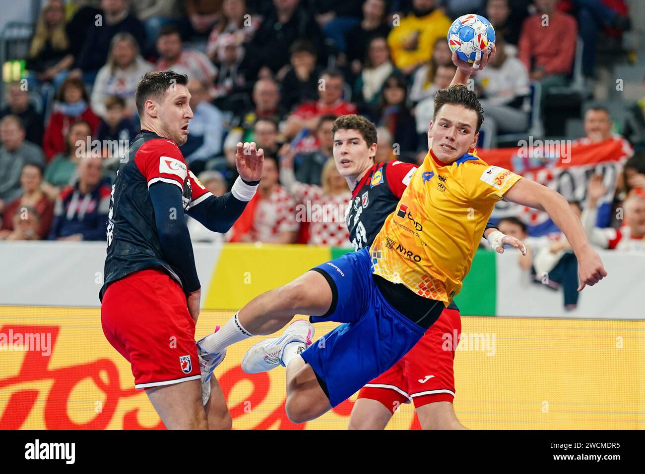 Mannheim, Germany. 16th Jan, 2024. Handball: European Championship, Croatia - Romania ...