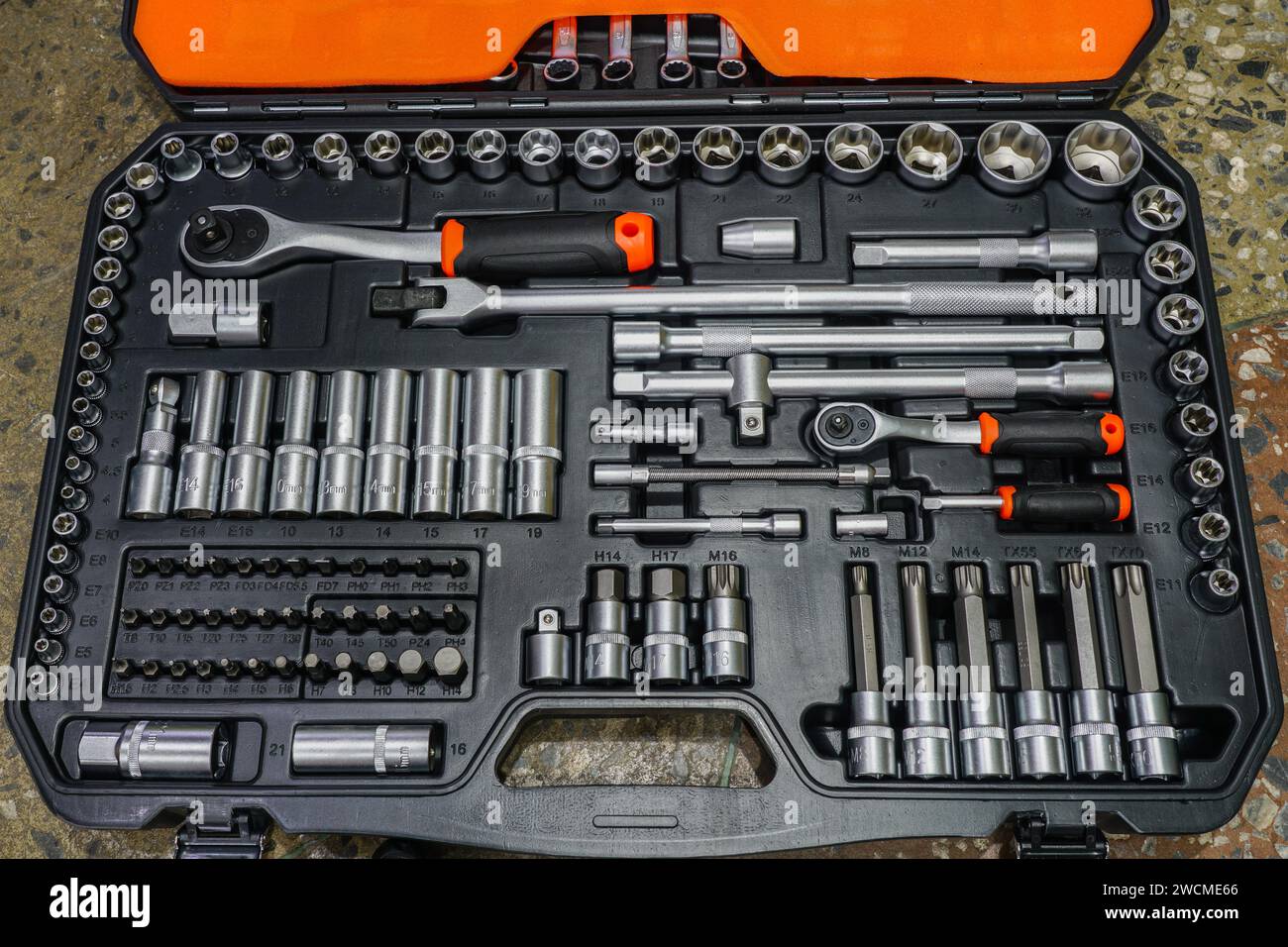 Universal tool box, tool kit with set of hex, torx and screwdriver bits ...