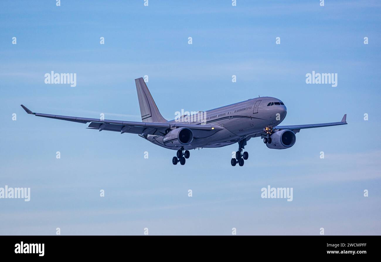 Alpha star aviation services hi-res stock photography and images - Alamy