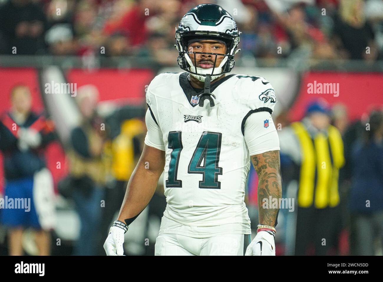 Kenneth gainwell eagles hi-res stock photography and images - Alamy