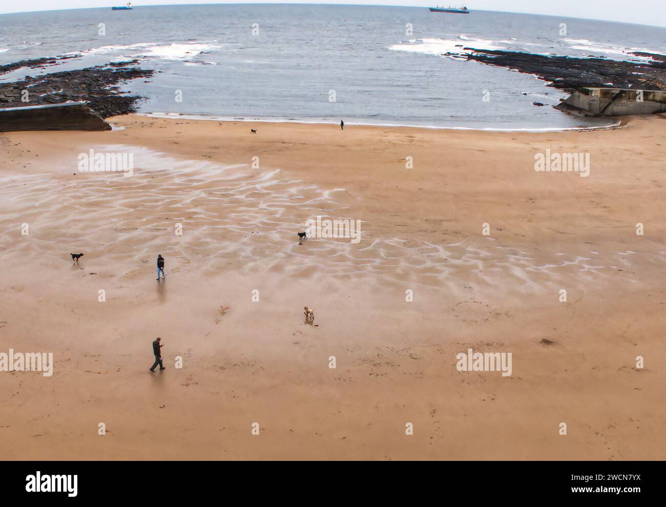 Cullercoats sea people hi-res stock photography and images - Alamy