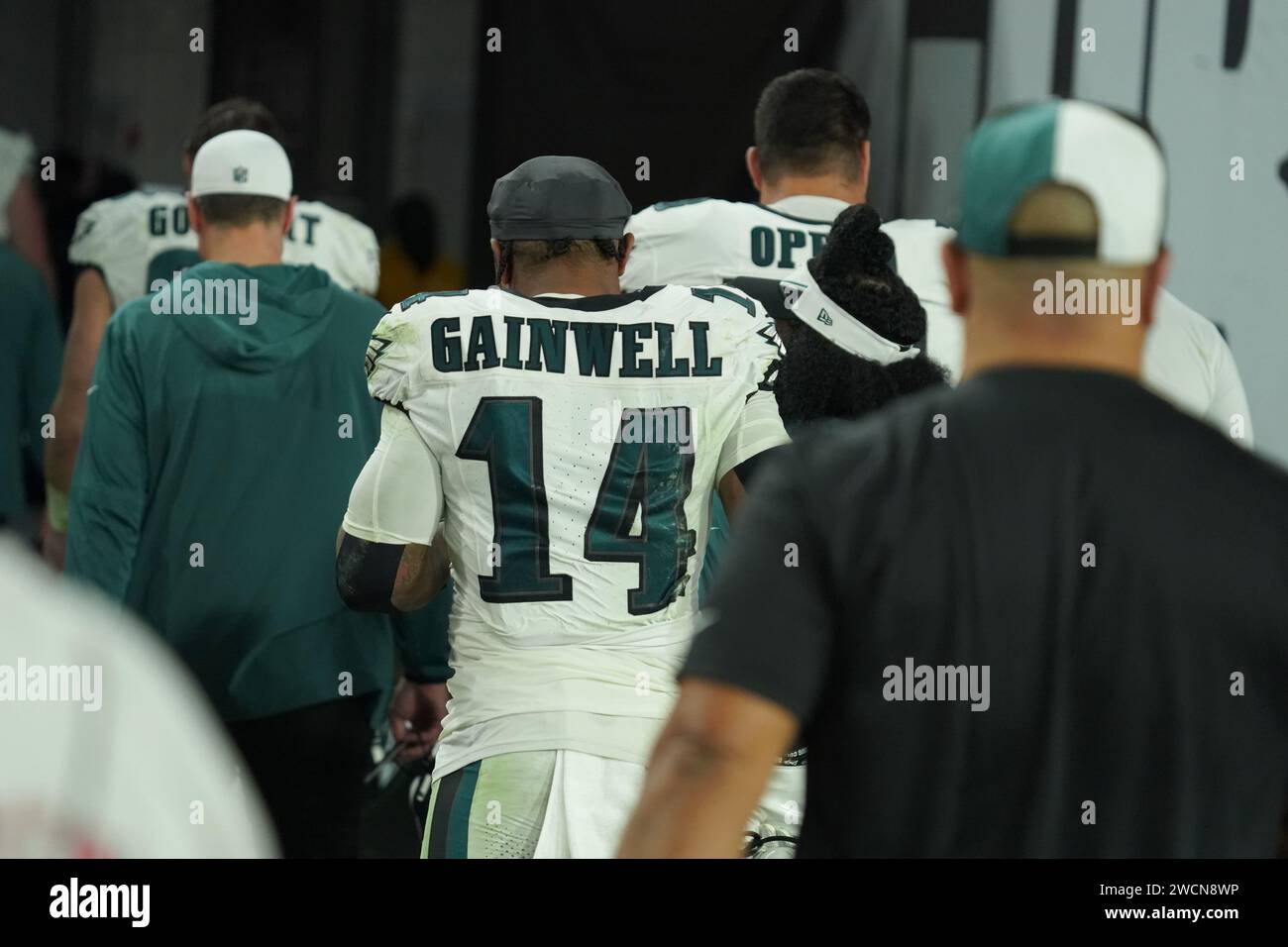 Kenneth gainwell eagles hi-res stock photography and images - Alamy