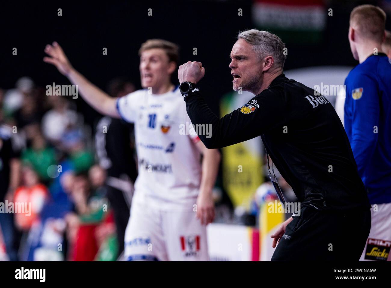 Snorri Steinn Gudjonsson (Trainer Island) jubelt MEN?S EHF EURO 2024 ...