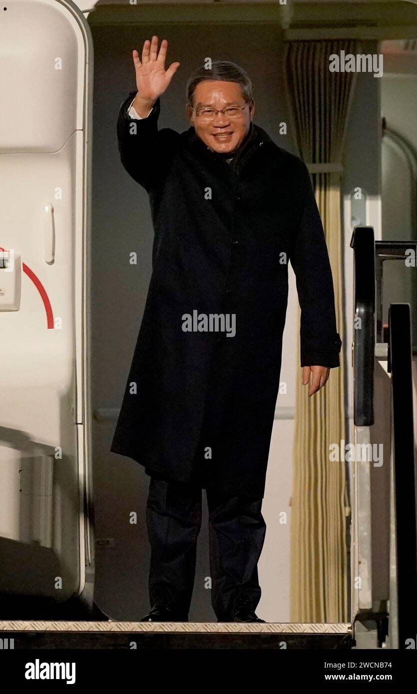 Chinese Premier Li Qiang arrives at Dublin Airport for his two day ...