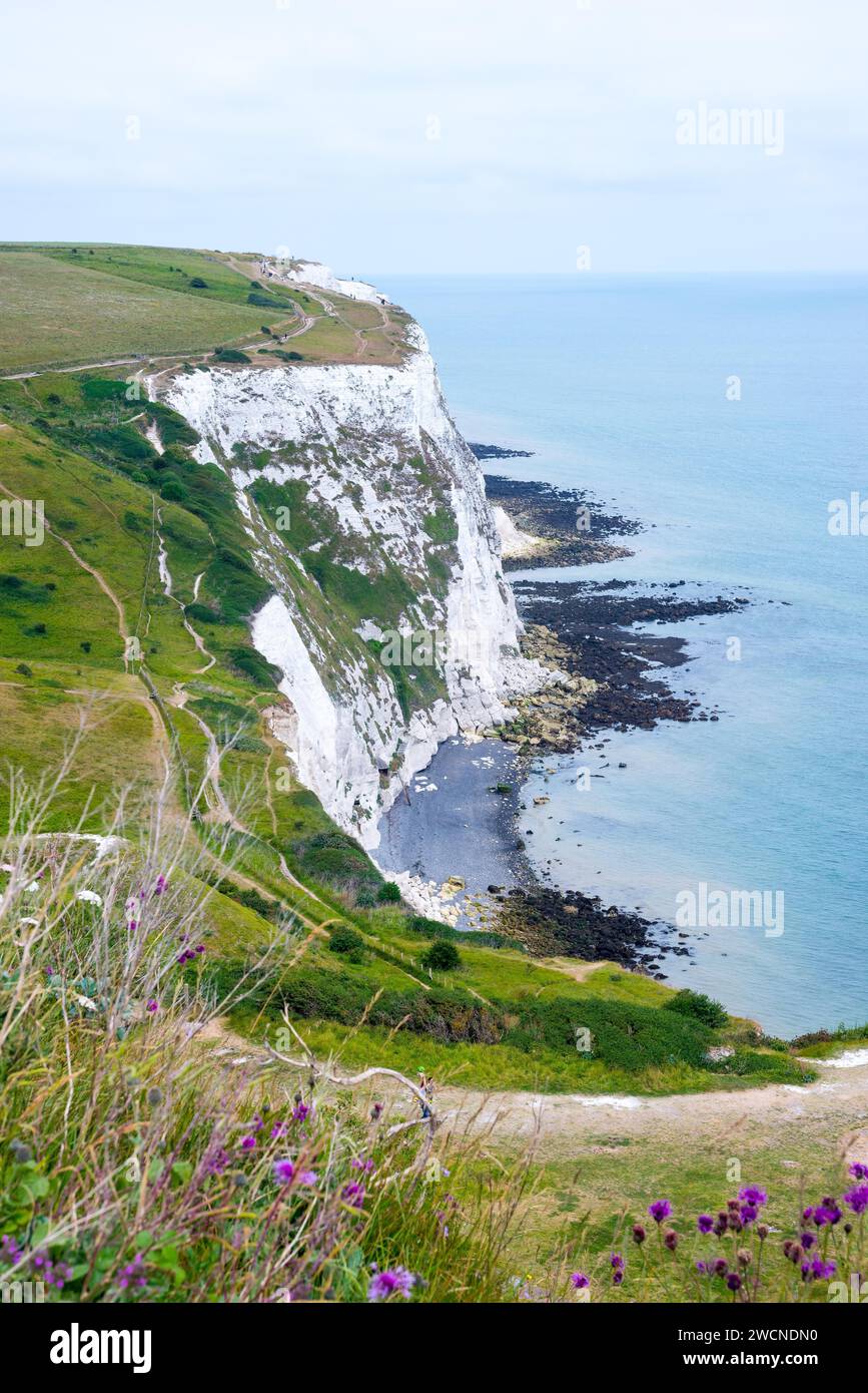 White cliffs of Dover, hiking trails, bay with shipwreck, view of the ...