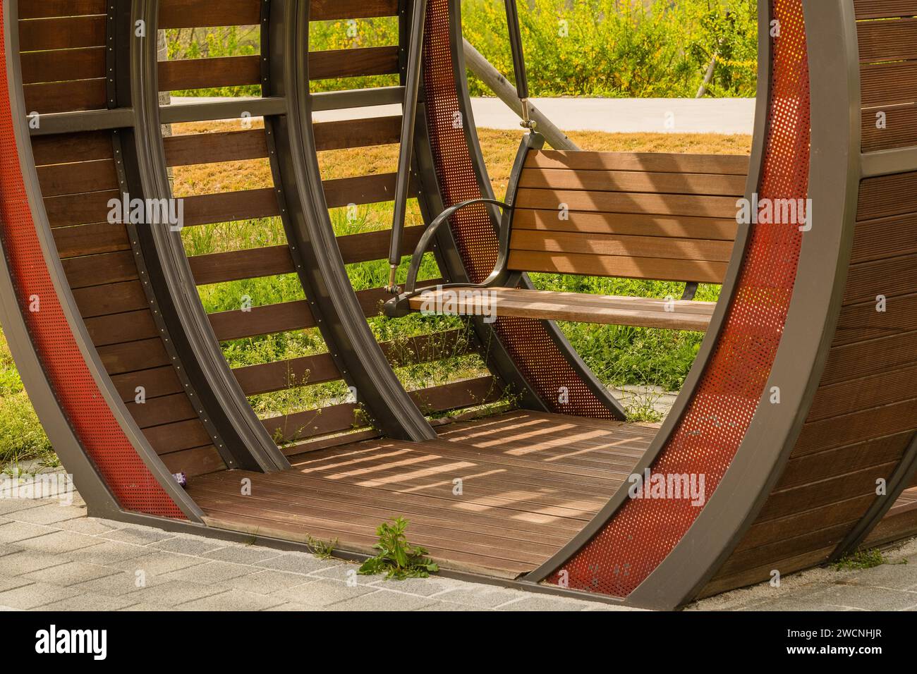 Swinging bench hi-res stock photography and images - Alamy