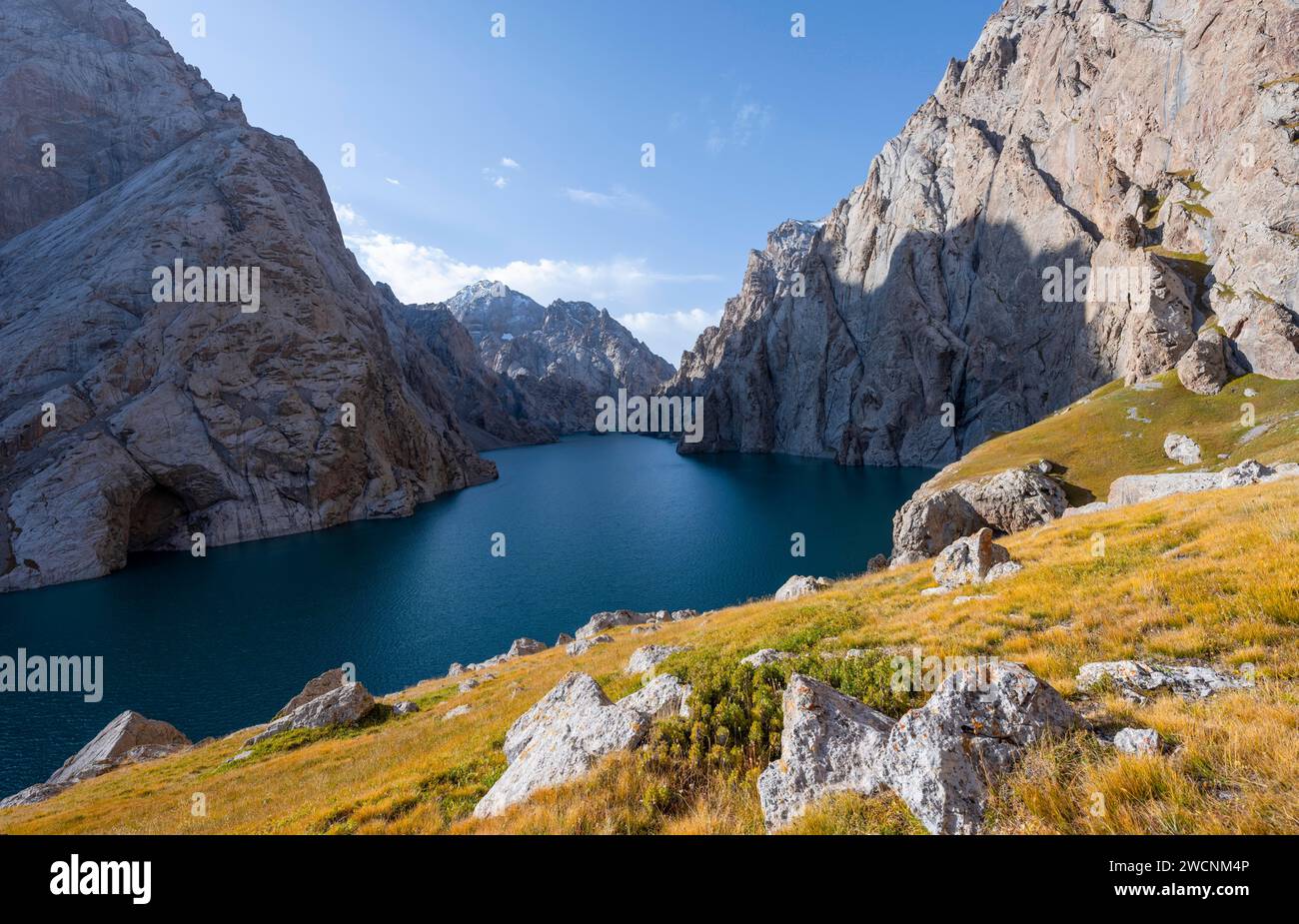 Mountain lake Kol Suu rocky steep mountains, Kol Suu Lake, Sary Beles ...