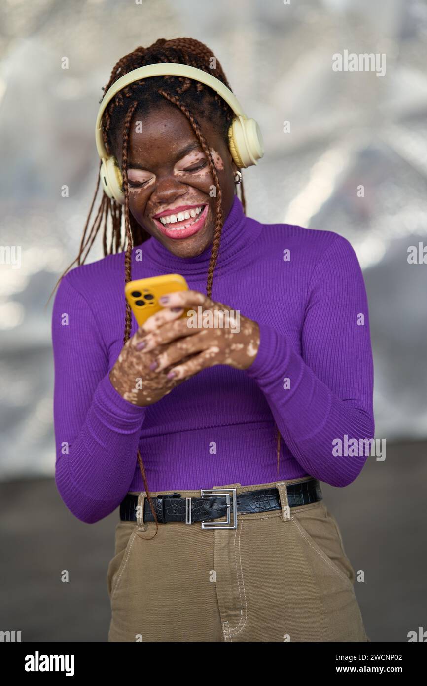 Young woman purple braided hi-res stock photography and images - Alamy