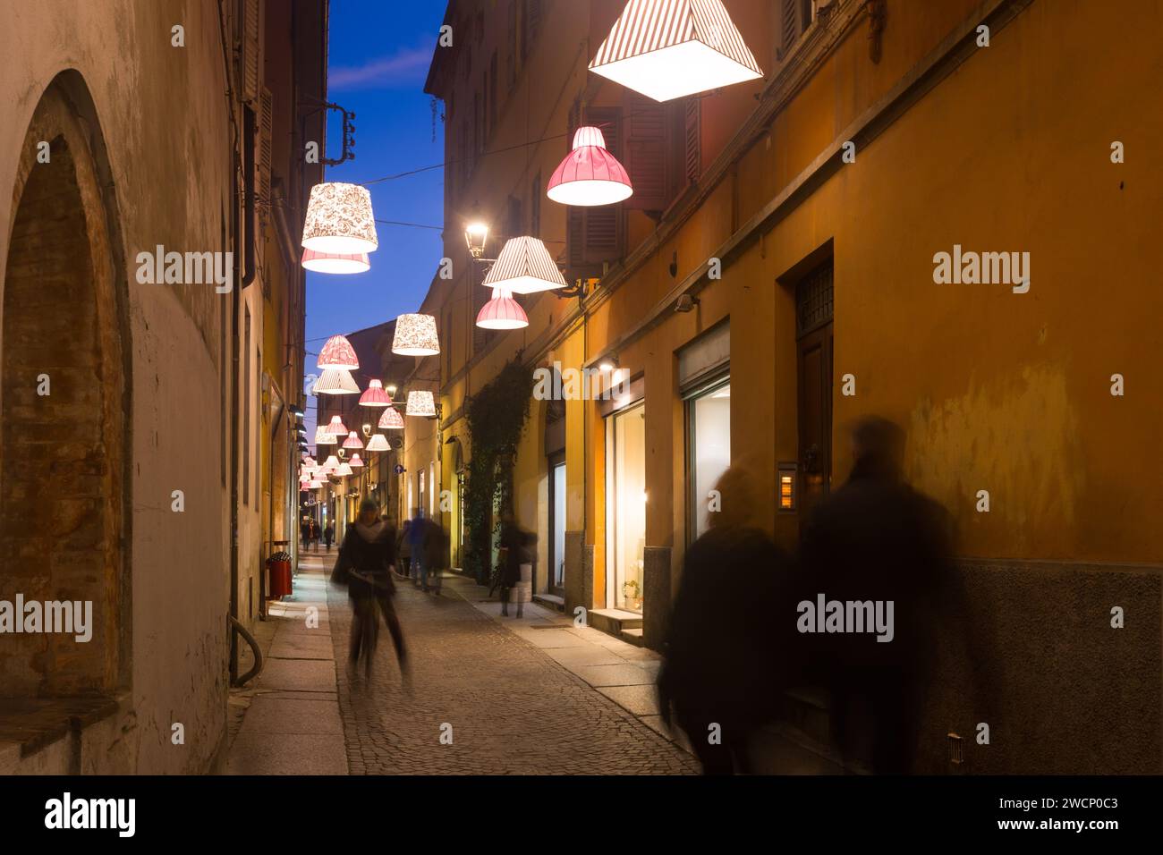 Light city with festive streets in the evening with buildings hi-res ...