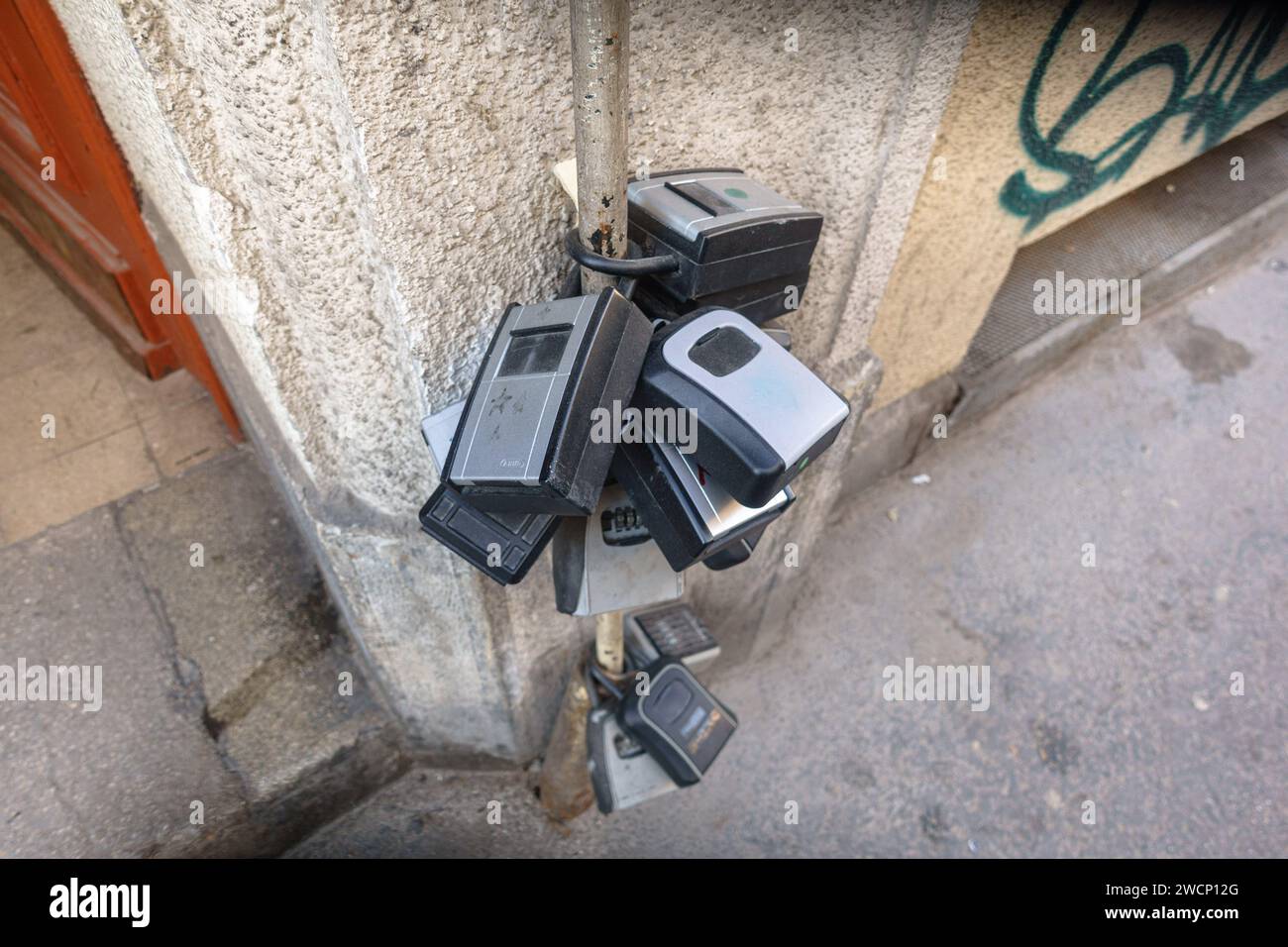 Overtourism hi-res stock photography and images - Alamy