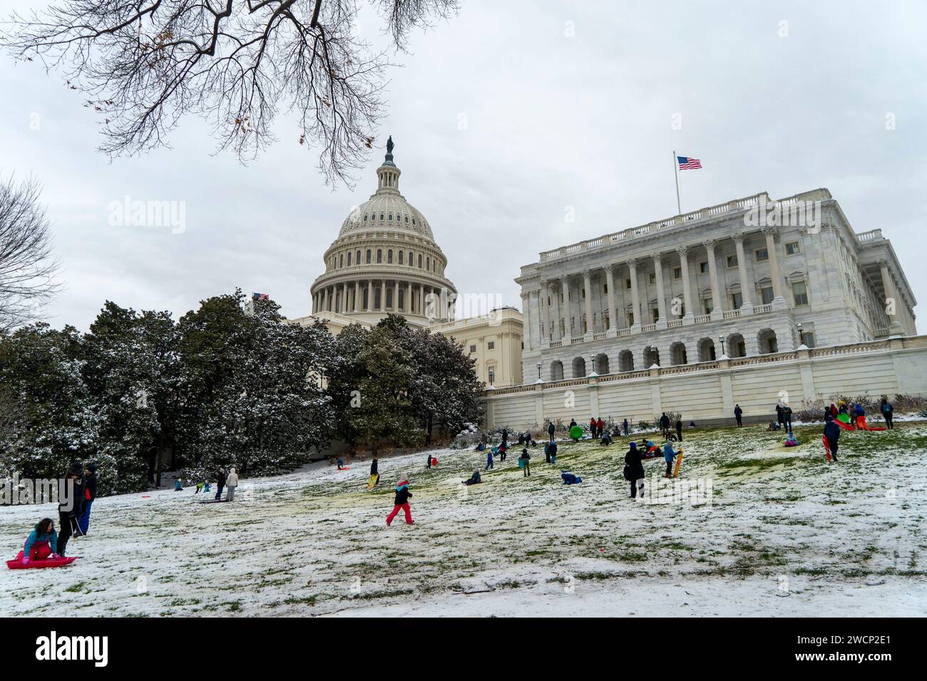 Washington, United States. 01st Jan, 2019. Children sled down the West ...