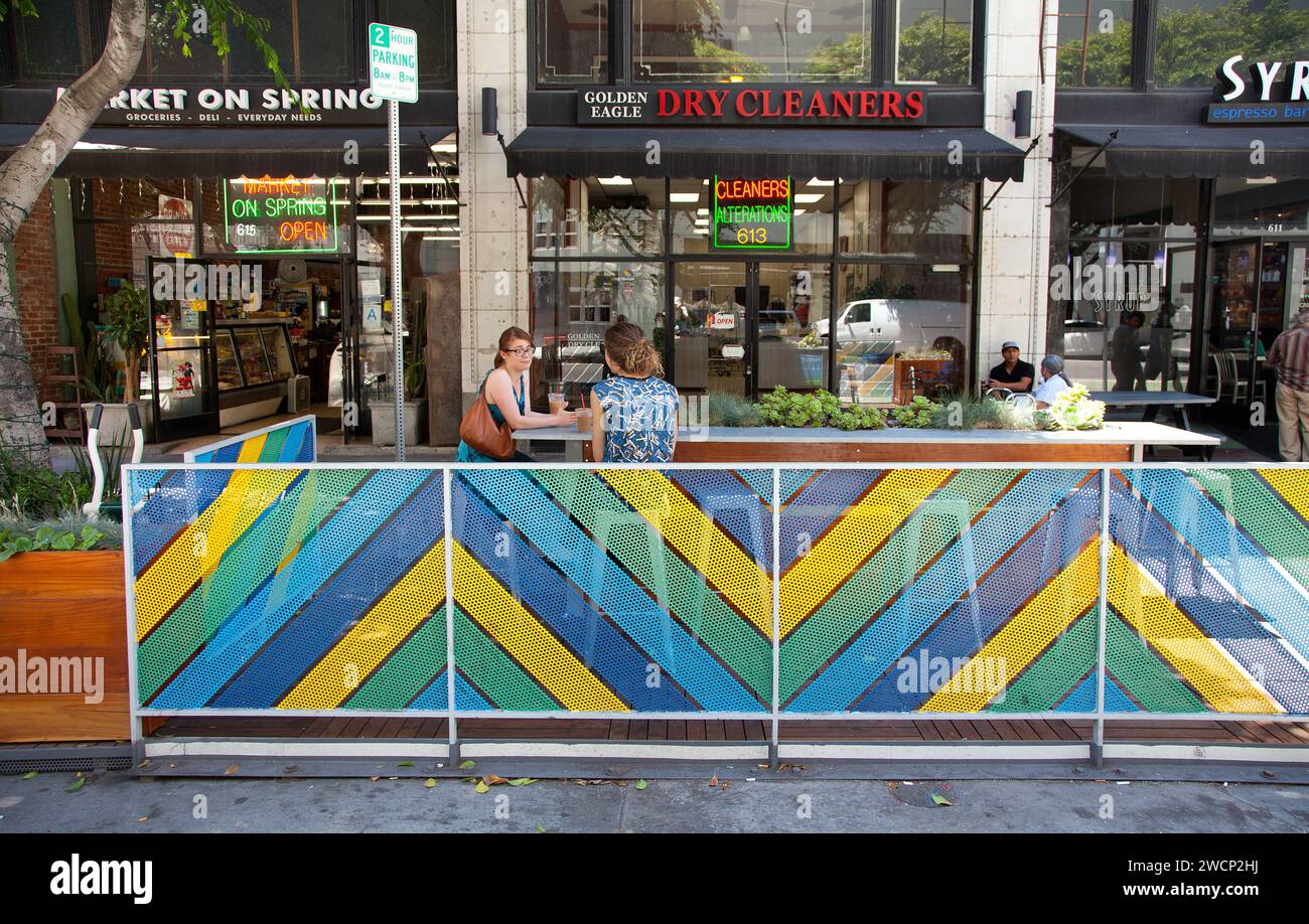 Public space dtla hi-res stock photography and images - Alamy