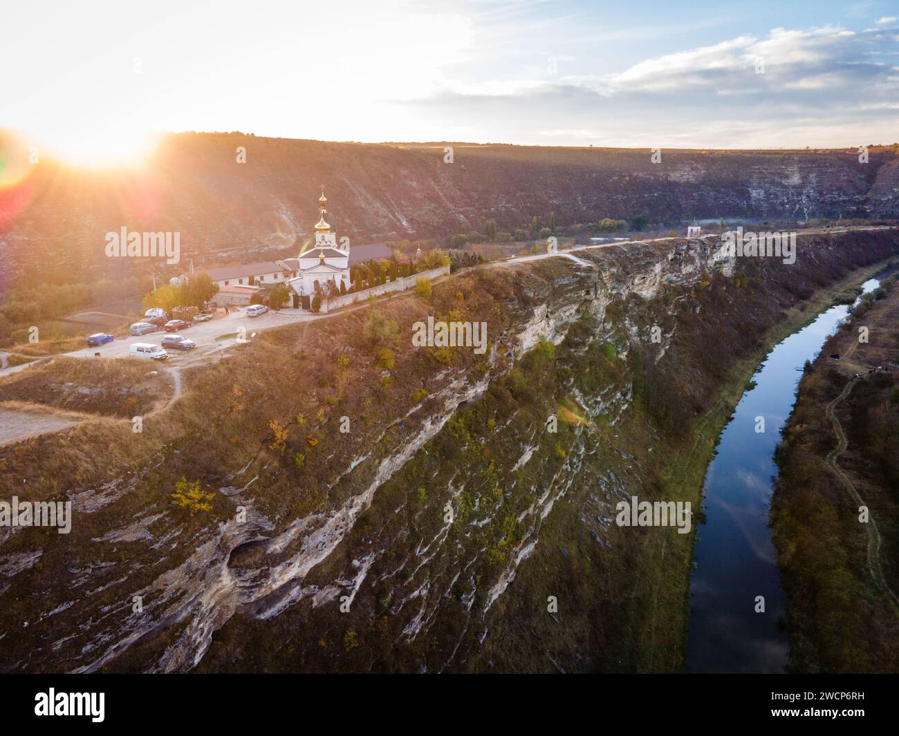 Overhead view cave hi-res stock photography and images - Alamy