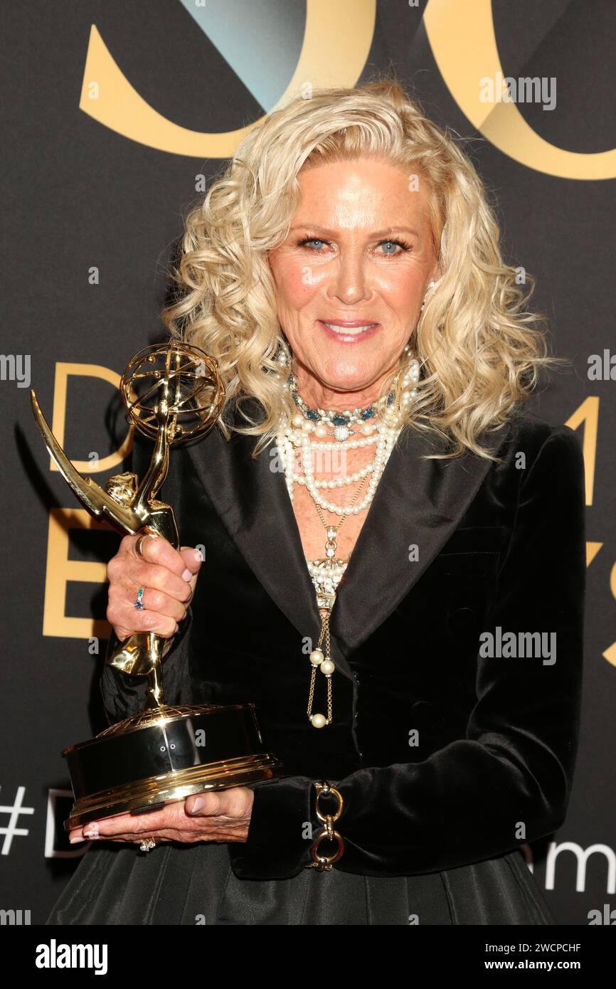 50th daytime emmy awards winners walk hi-res stock photography and ...