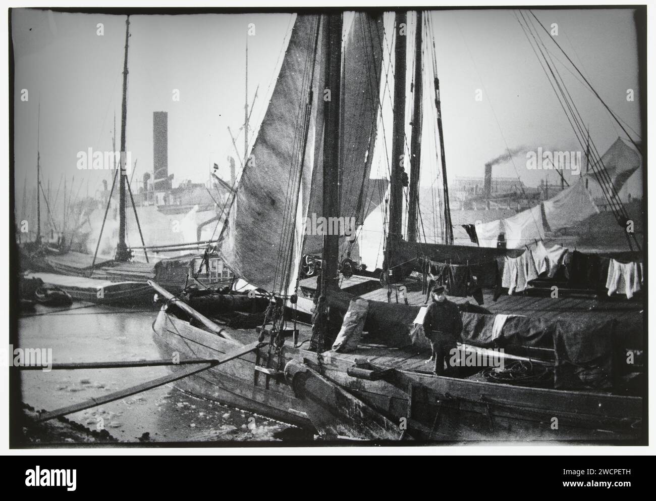 Harbor in the netherlands 1890 hi-res stock photography and images - Alamy