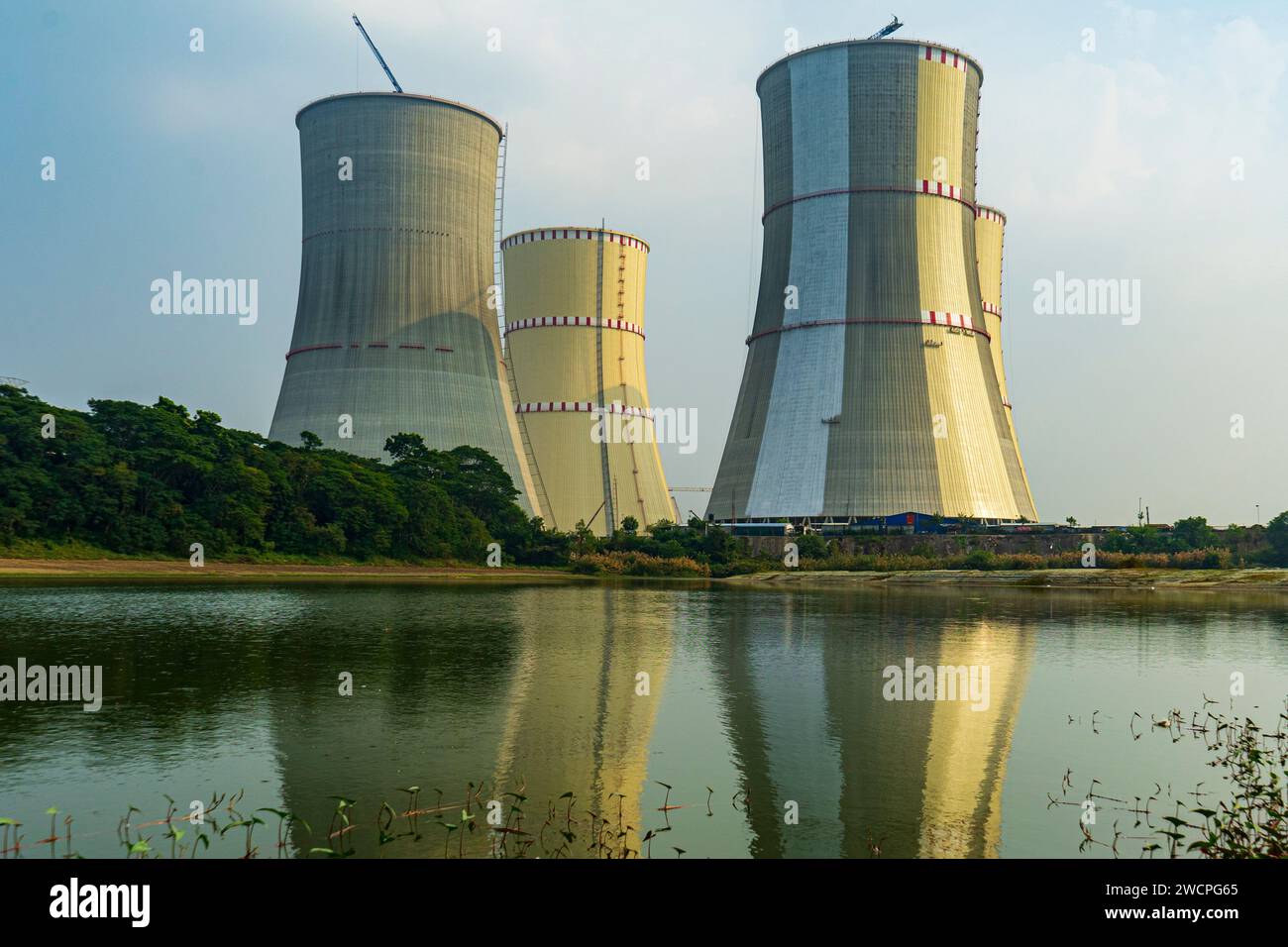 Cooling towers of Nuclear Power Plant Stock Photo - Alamy