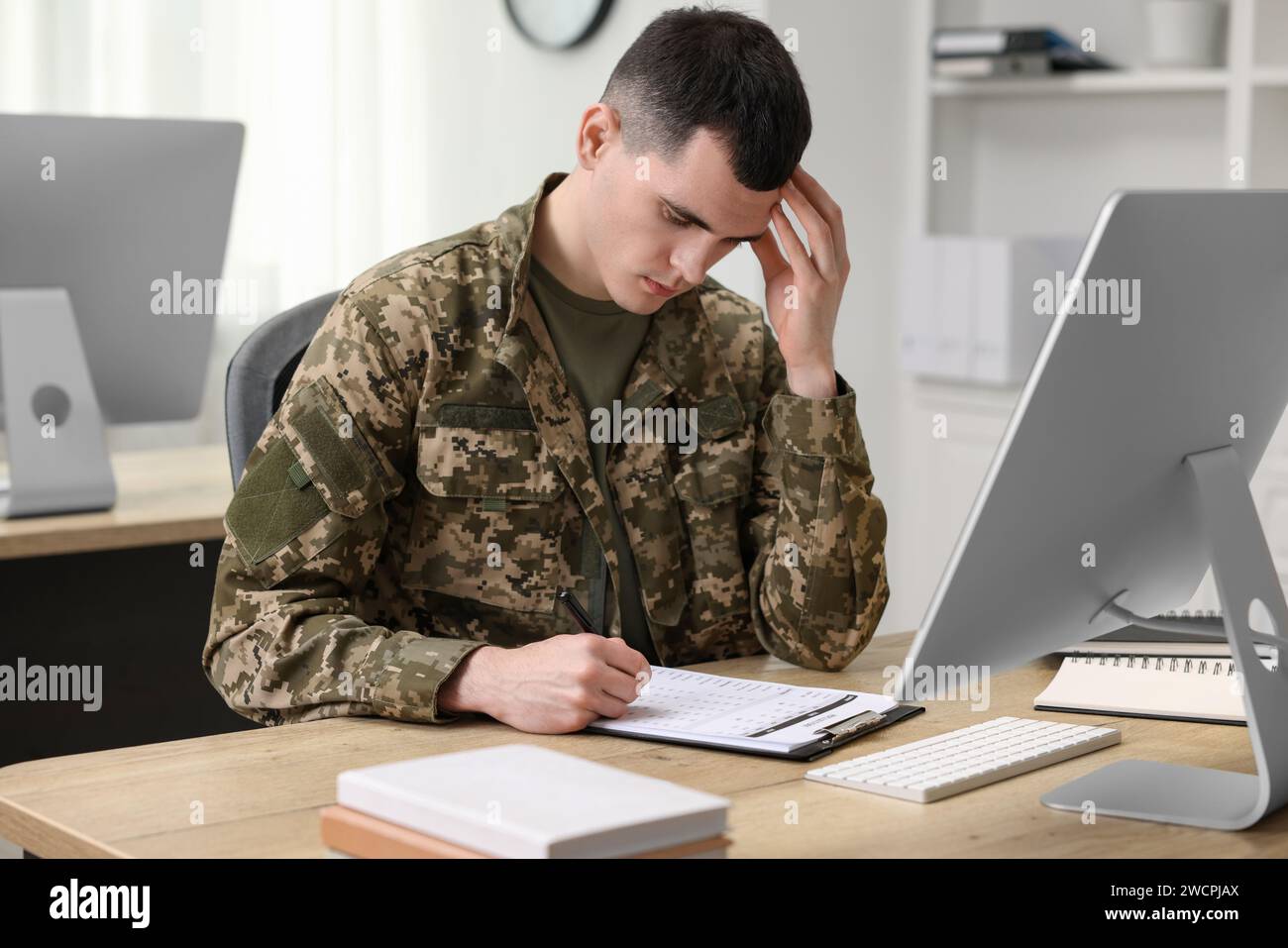 Military uniform computer hi-res stock photography and images - Alamy