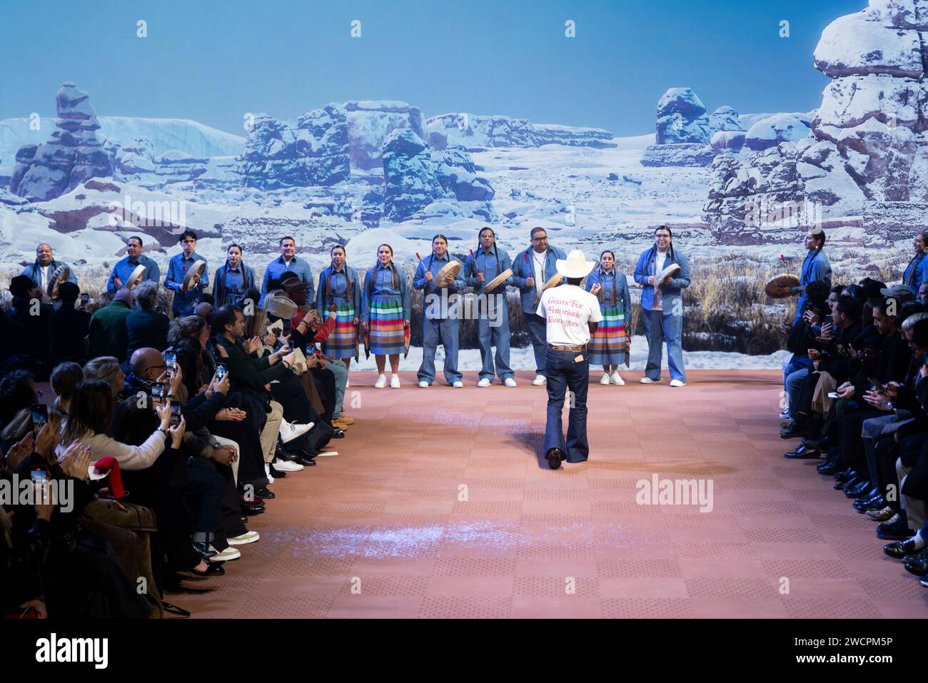 Paris, Frankreich. 16th Jan, 2024. Pharrell Williams at LOUIS VUITTON ...