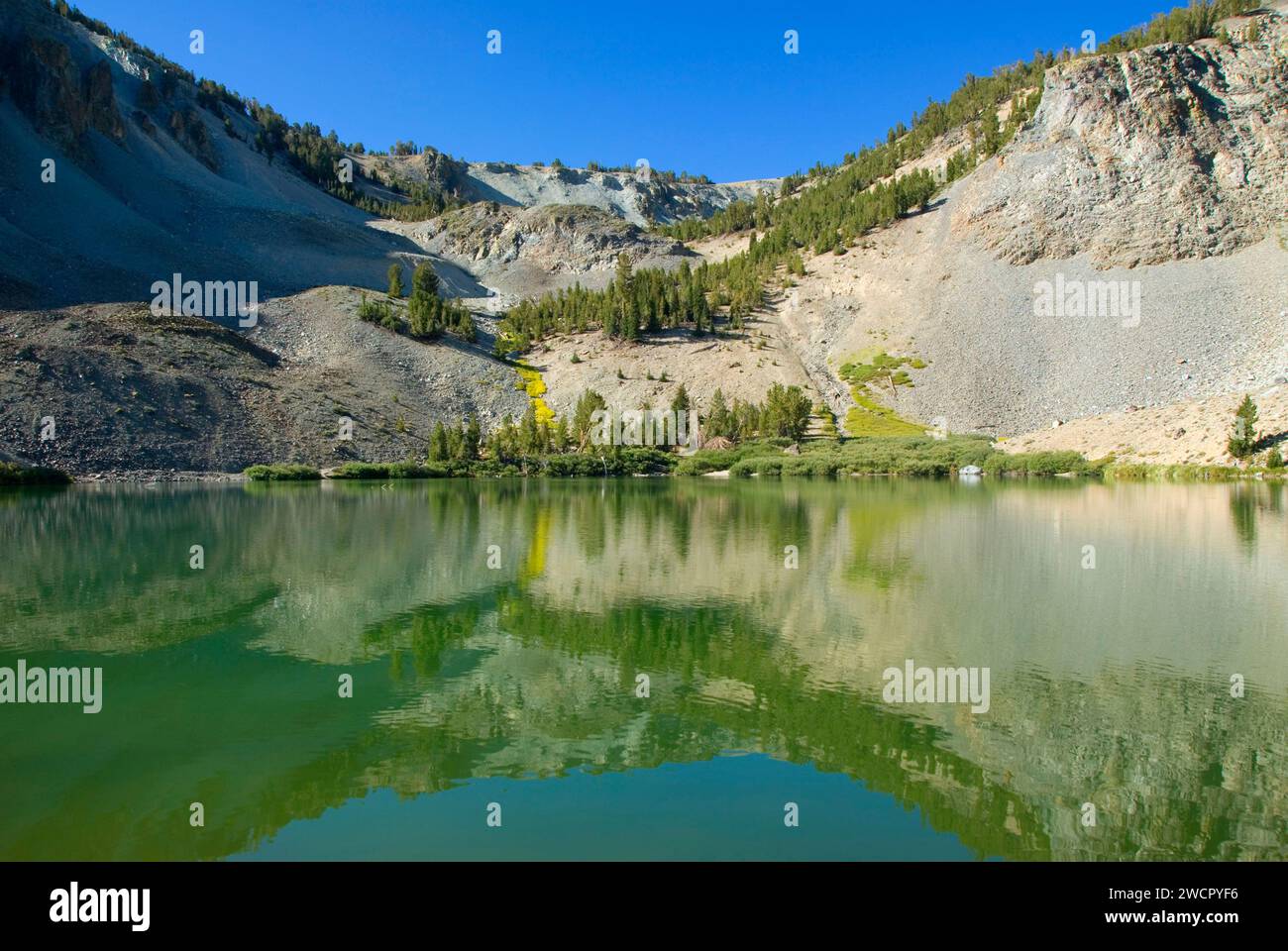 Emma lake hi-res stock photography and images - Alamy
