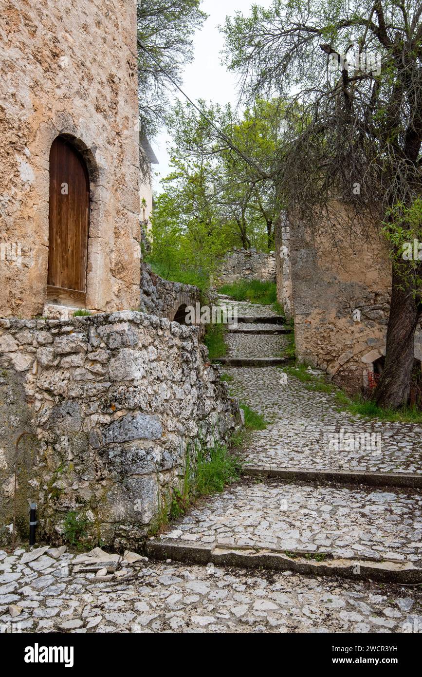 Rocca calascio in calascio hi-res stock photography and images - Alamy