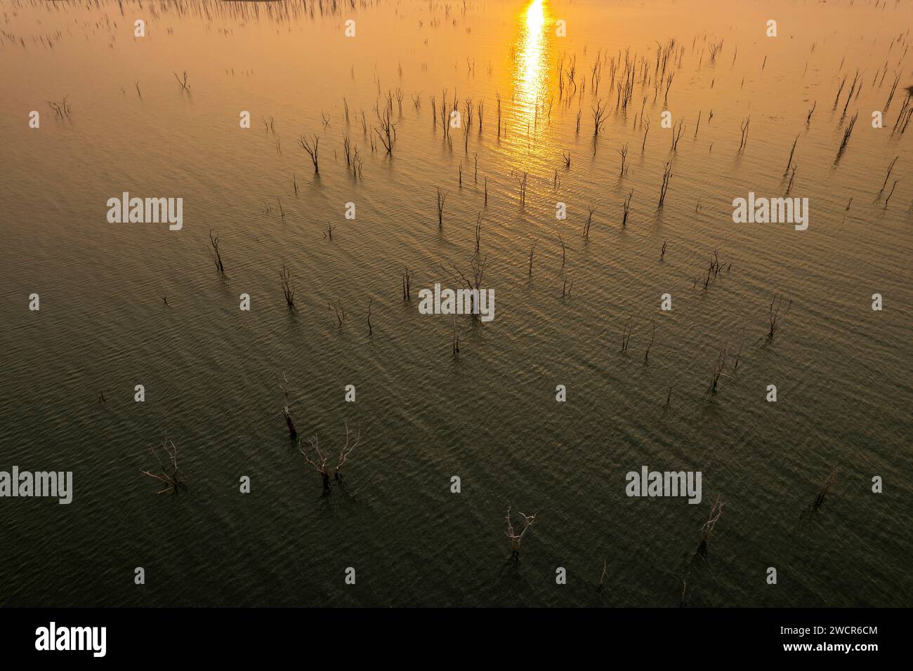 A sunset seen over Lake Kariba, Zimbabwe Stock Photo - Alamy