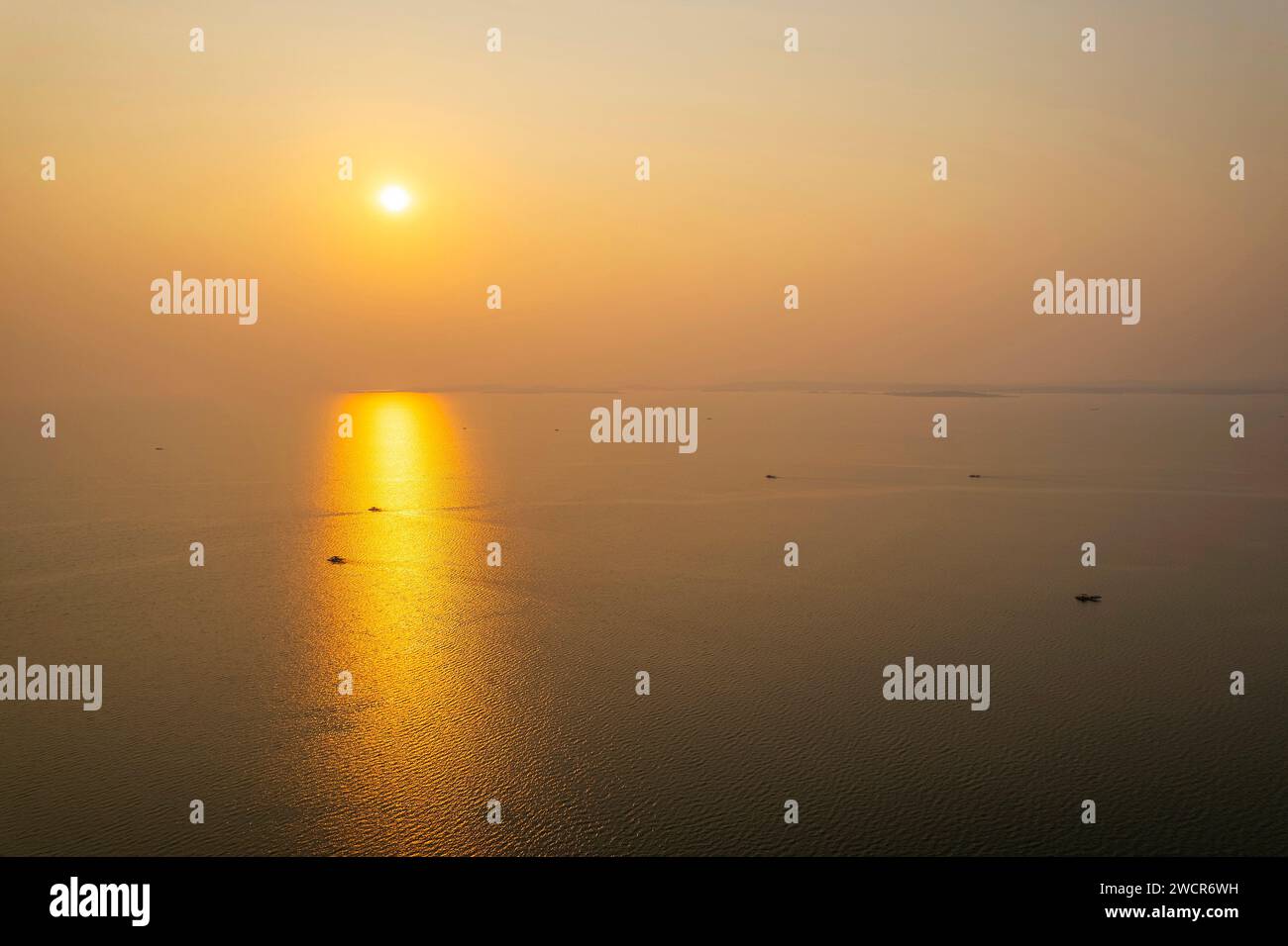 Aerial sunset over lake islands hi-res stock photography and images - Alamy