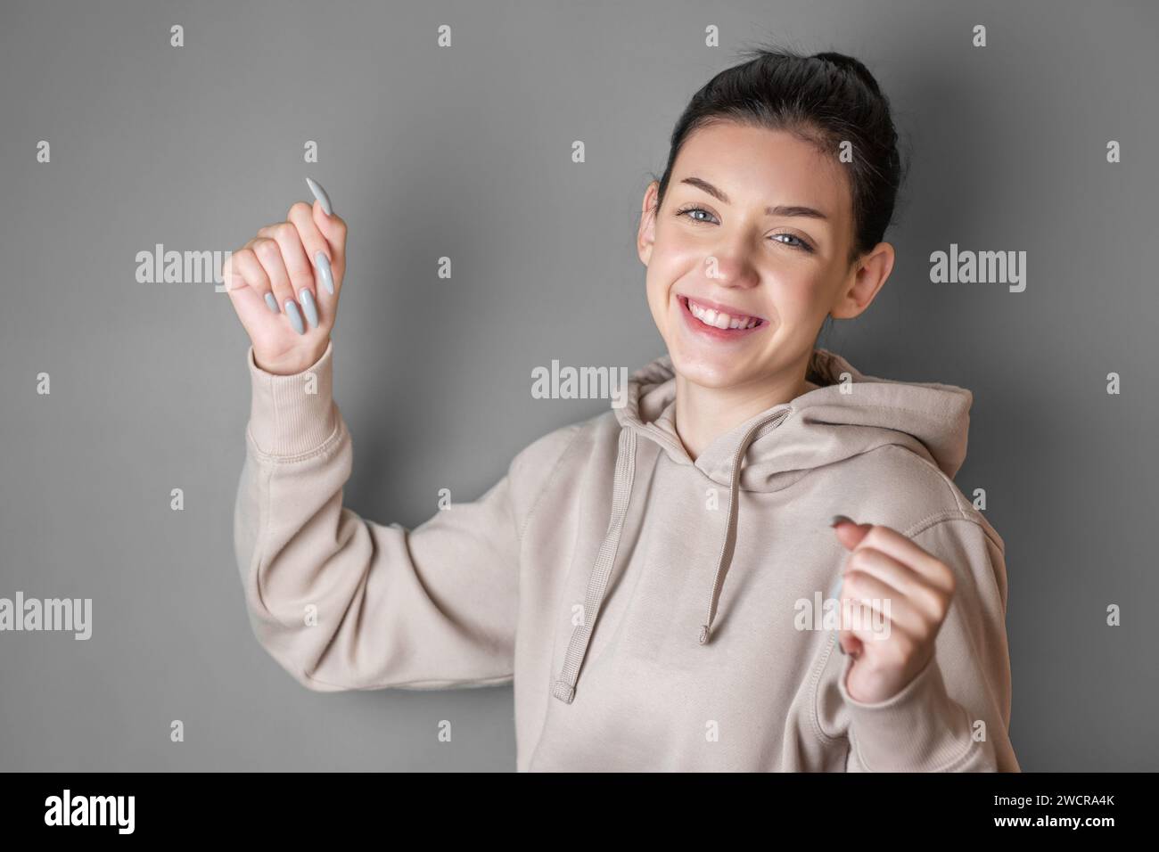 Smoling hi-res stock photography and images - Alamy