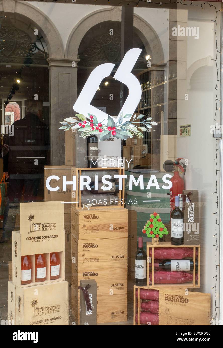 Liquor store display window hi-res stock photography and images - Alamy