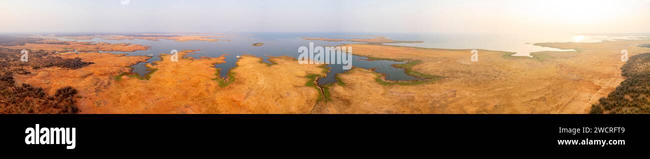 An aerial view of Zimbabwe's Lake Kariba Stock Photo - Alamy