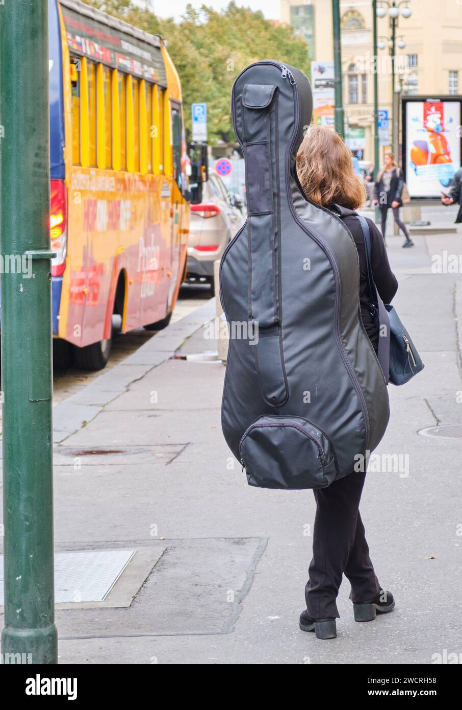 Bus network image hi-res stock photography and images - Alamy