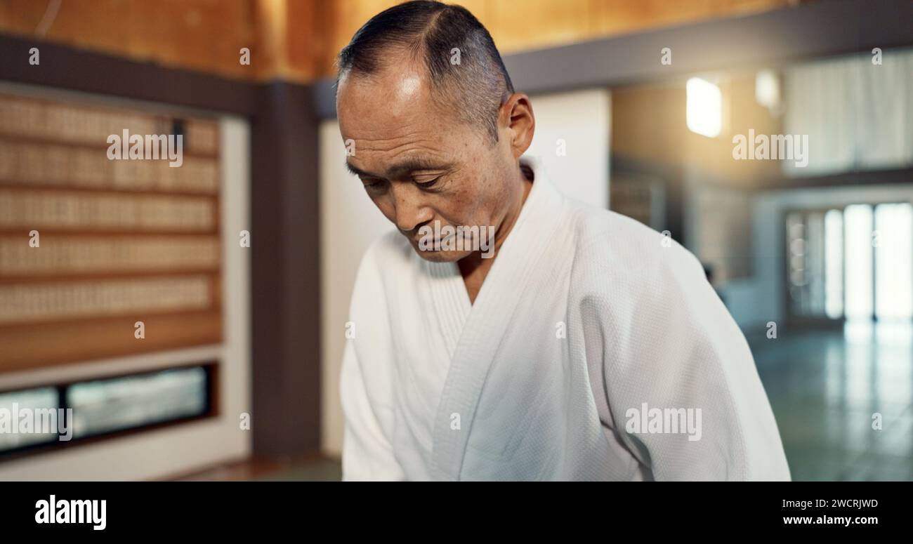 Bow to sensei hi-res stock photography and images - Alamy
