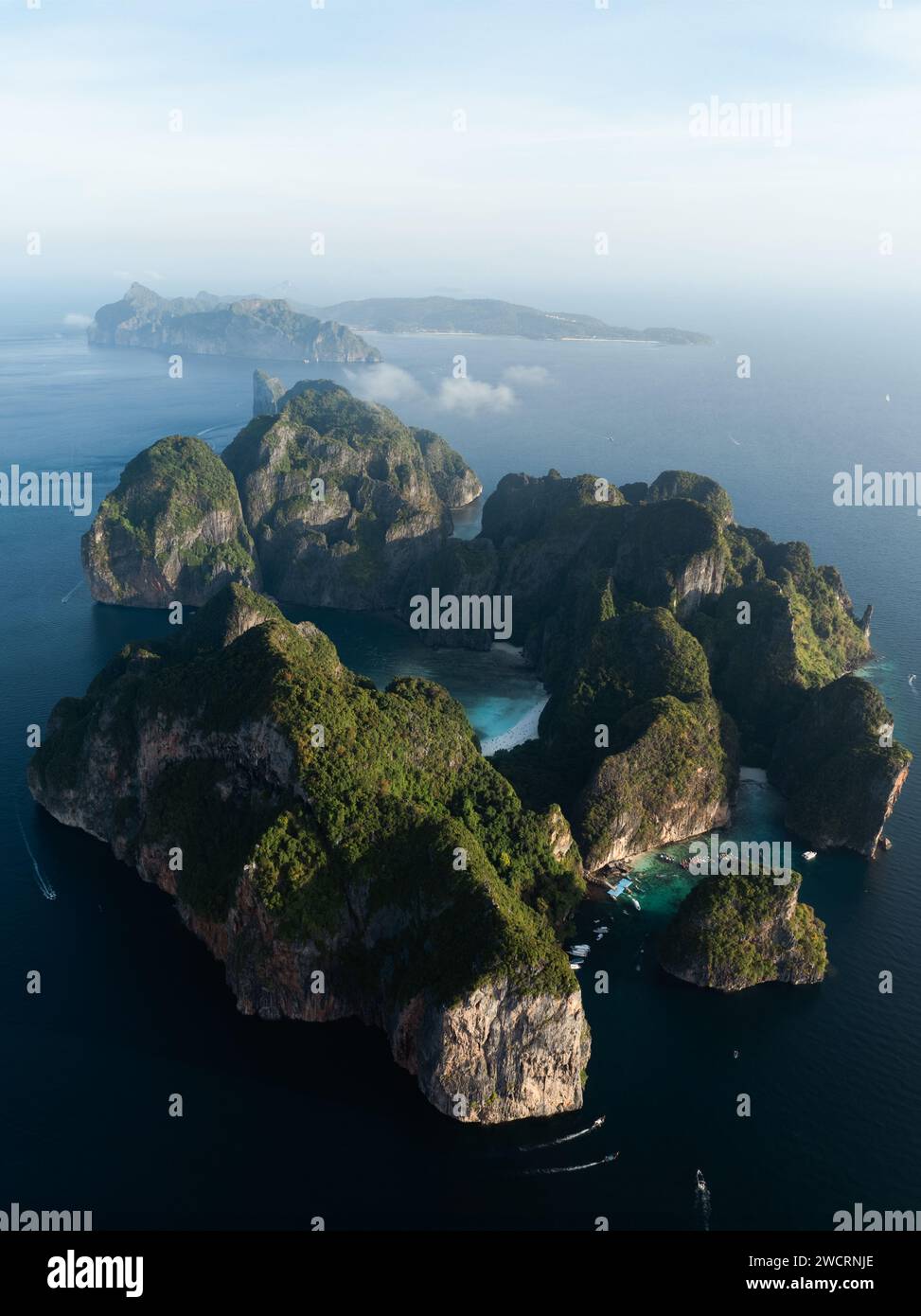 Shark bay phi phi hi-res stock photography and images - Alamy