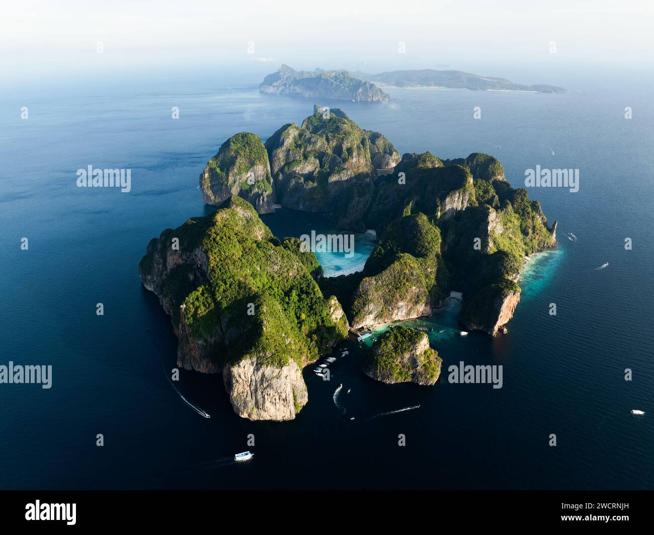 Shark bay phi phi hi-res stock photography and images - Alamy