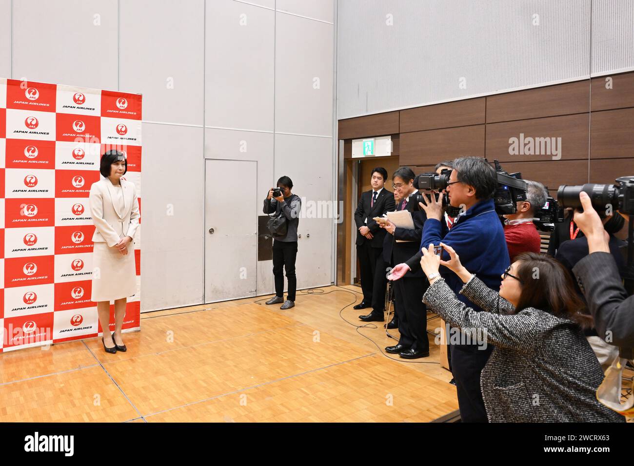 Mitsuko TOTTORI (Left), Representative Director, Senior Managing ...