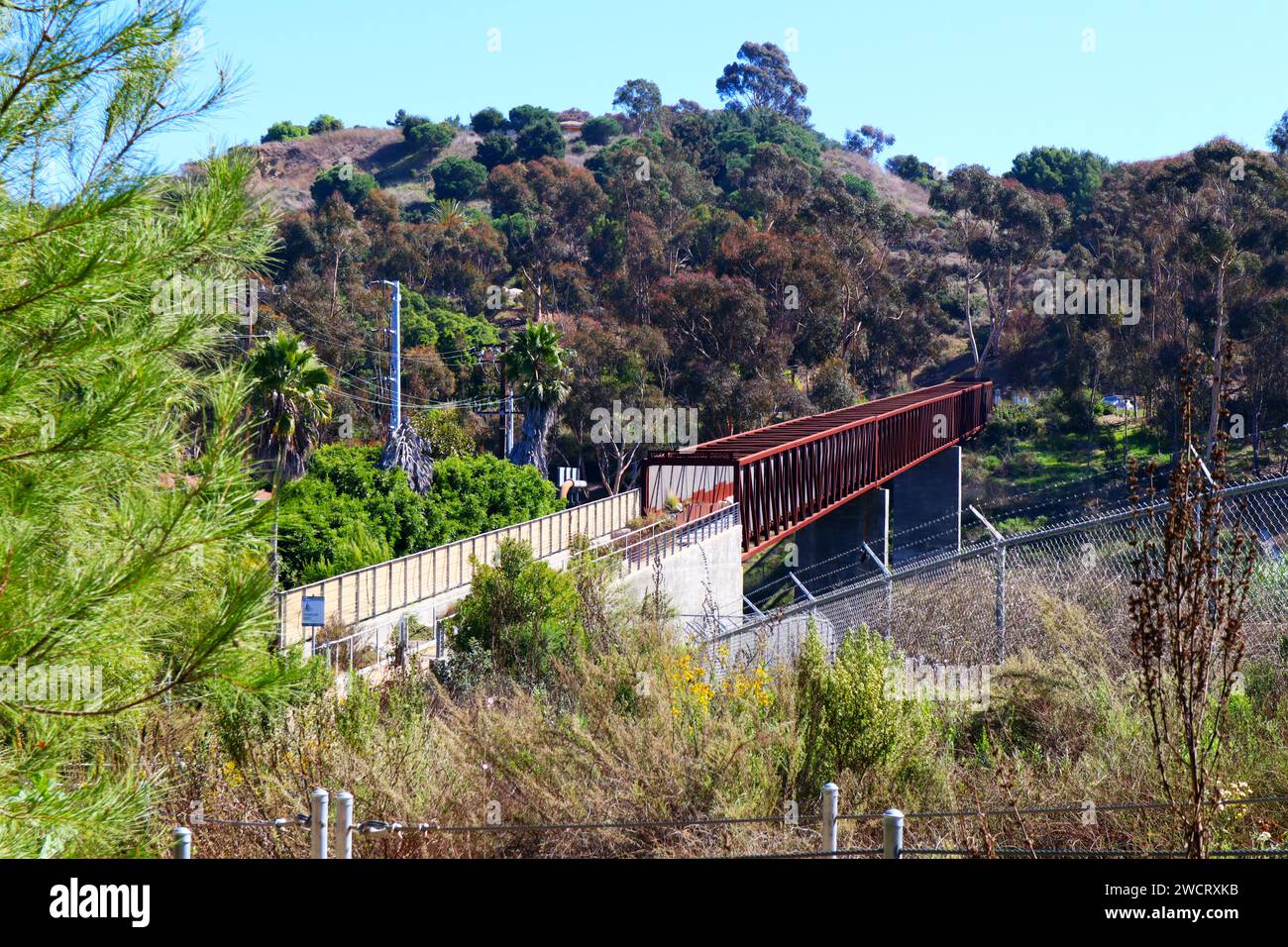 Los Angeles, California: Mark Ridley-Thomas Bridge in Baldwin Hills ...