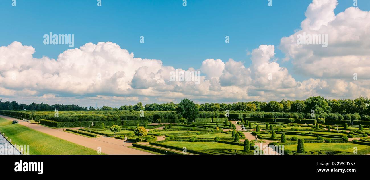 St. Petersburg, Russia - August 26, 2023: Konstantinovsky Palace. State ...