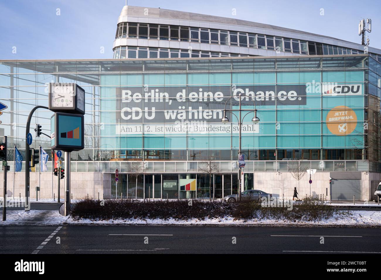 Neue CDU Fassade des Konrad-Adenauer-Hauses zur Wiederholung der ...