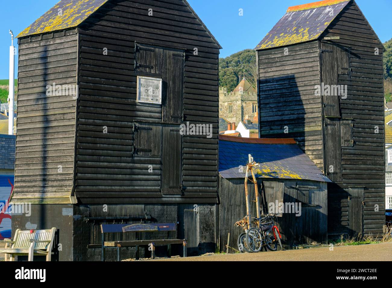 Black tarred traditional net huts hi-res stock photography and images ...
