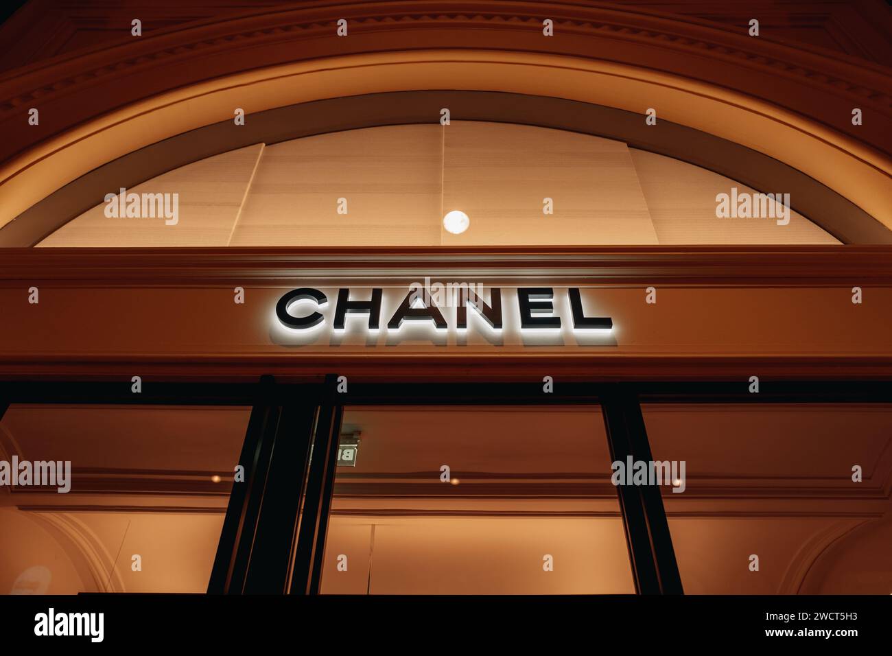 Chanel logo historical hi-res stock photography and images - Alamy