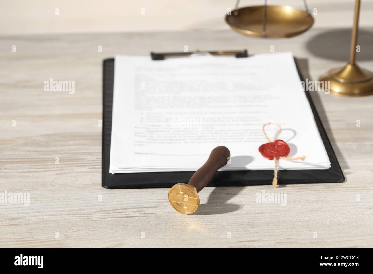 Wax notary seal on document hi-res stock photography and images - Alamy