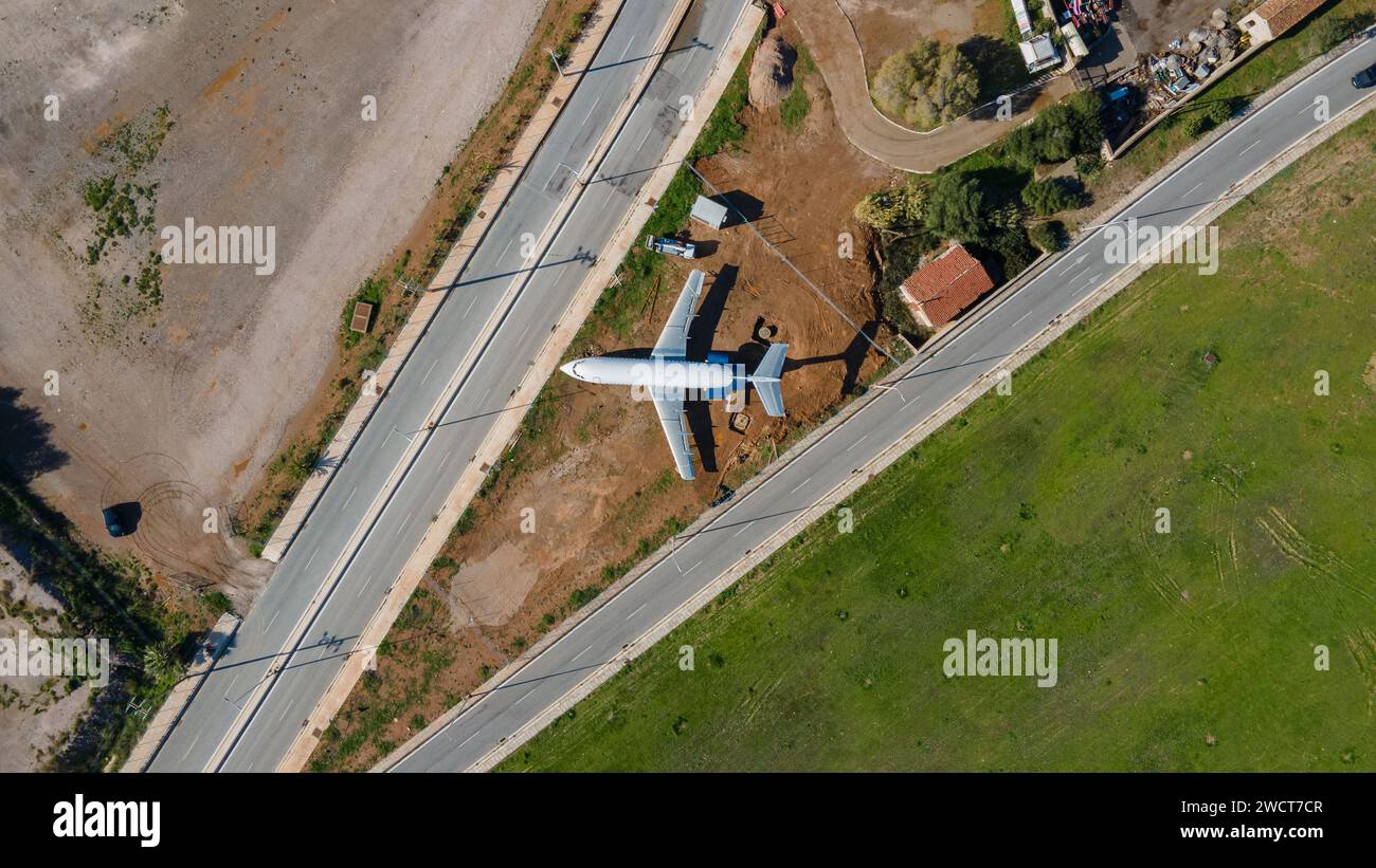 Airplane factory wings hi-res stock photography and images - Alamy